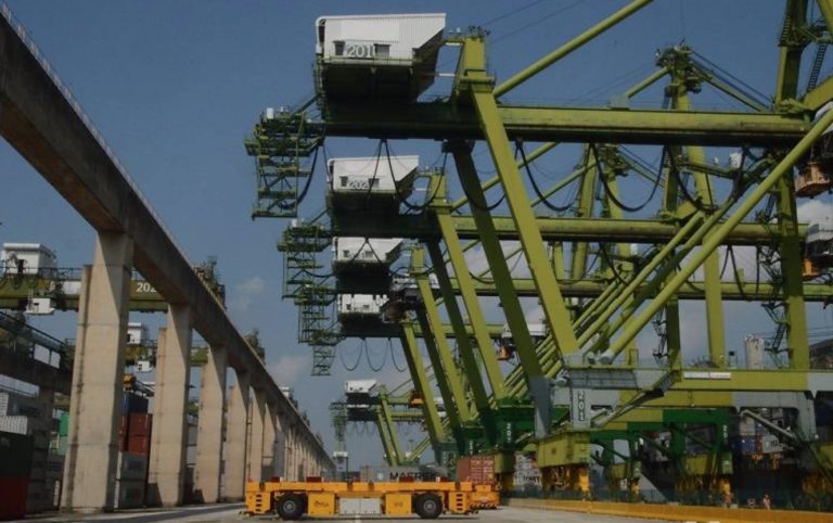 Automated quay cranes on trial in Singapore - port.today