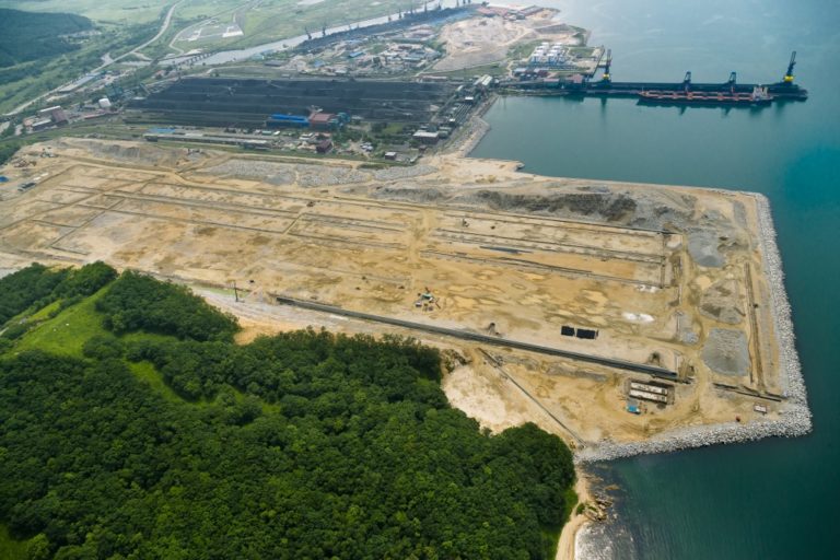 China slashing coal imports, port projects under question - port.today